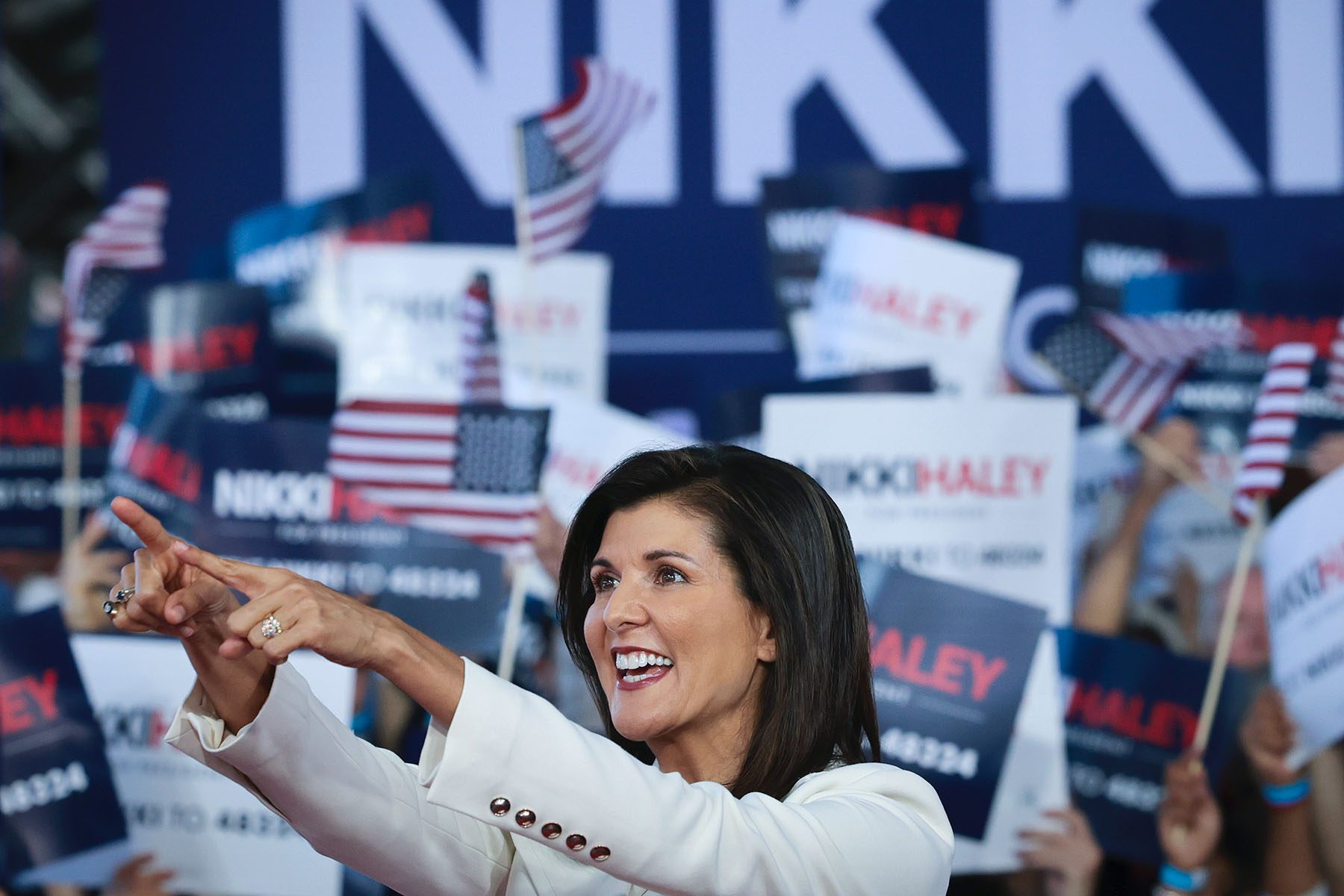Kamala Harris Becomes Key Target In Nikki Haleys Presidential Campaign